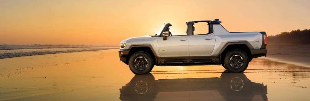 What are Ultium Batteries in the 2022 GMC HUMMER EV?