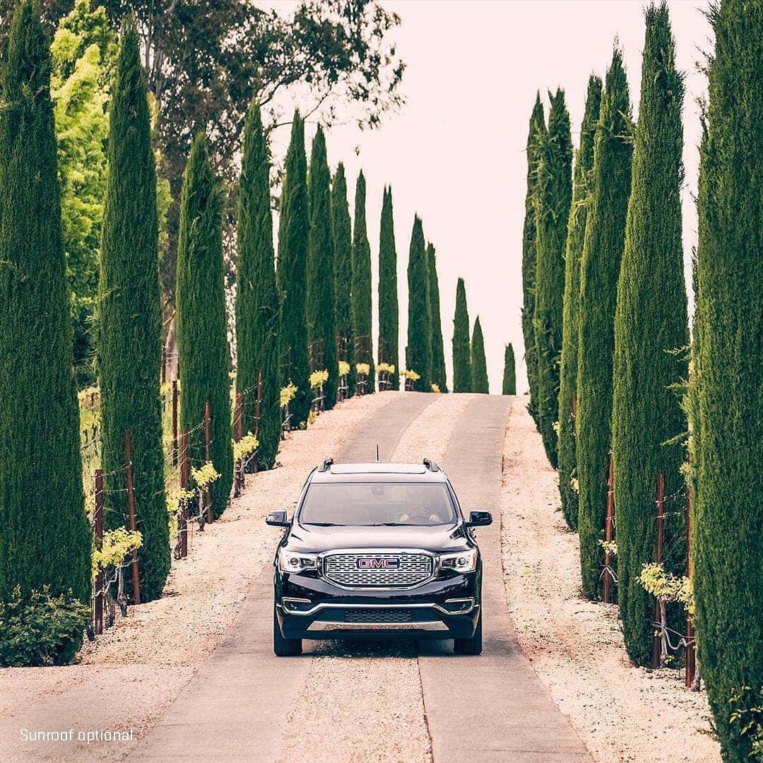 The New 2018 GMC Acadia is Sculpted to Perfection! | Carl Black ...