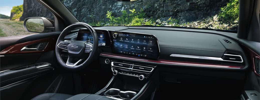 2025 Chevy Traverse Towing, Cargo, and Infotainment