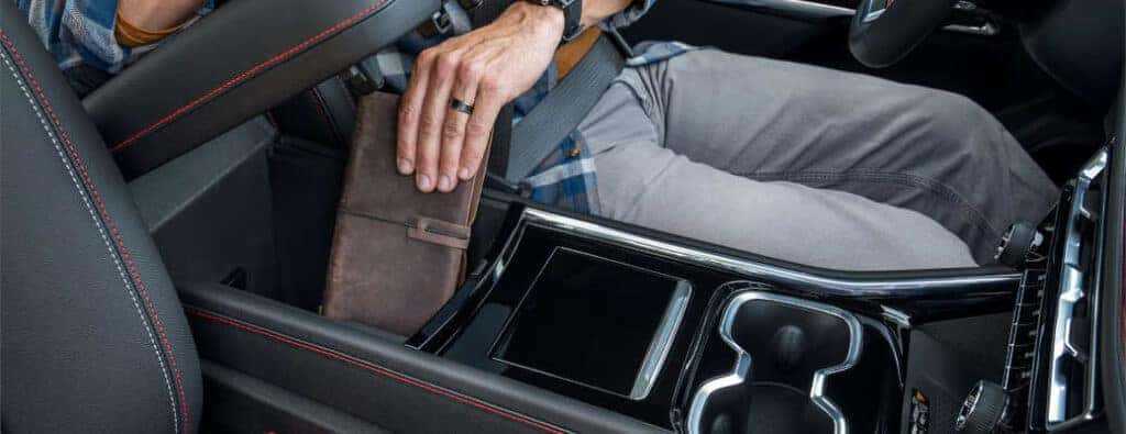 2025 Chevy Traverse Towing Features, Cargo, and Powertrain | Carl Black