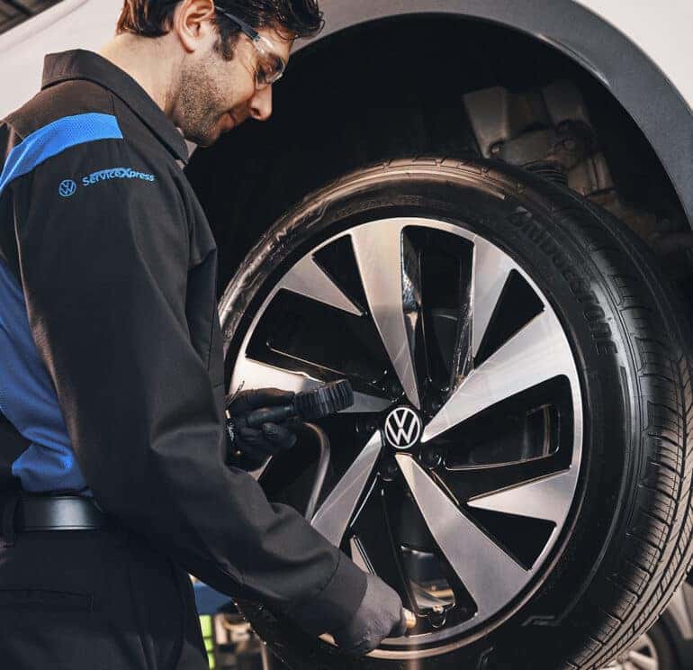 Spring Car Maintenance Checklist: The Essential Guide